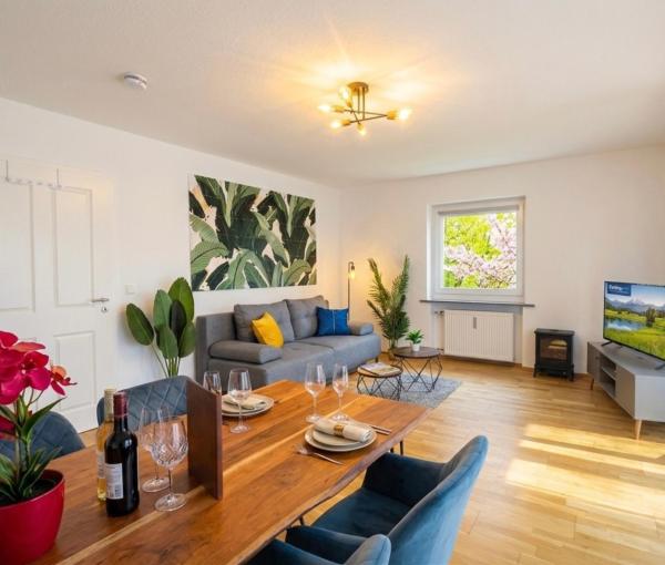 Katies Apartment Bei Regensburg I Nintendo Switch I Balkon I Bbq I E-kamin I Parkplatz I Max 6 Pers - Nittendorf