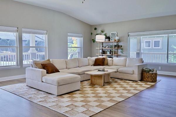 Happy's Hideaway, Downtown, Hot Tub, Sleeps 12 - Ellensburg, WA