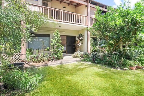 Stylish Tropical Villa With Lagoon Pool - Port Douglas