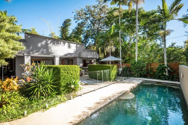 Solana - Mediterranean Moments In Byron - Byron Bay