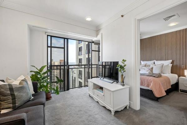 Cute With A View & Free Carparking Too - Auckland