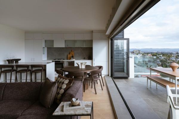 Elegant Apartment With Iconic Auckland Views - Riverhead