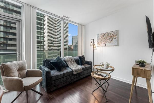 Staytoronto - Skyline 1br Escape By Cn Tower - Sleeps 4 Guests - Mississauga