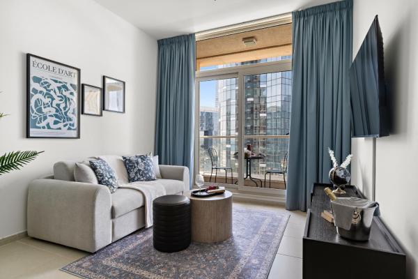 Frank Porter - Mangrove Place - Abu Dhabi