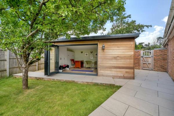 The Garden Studio - Bracknell