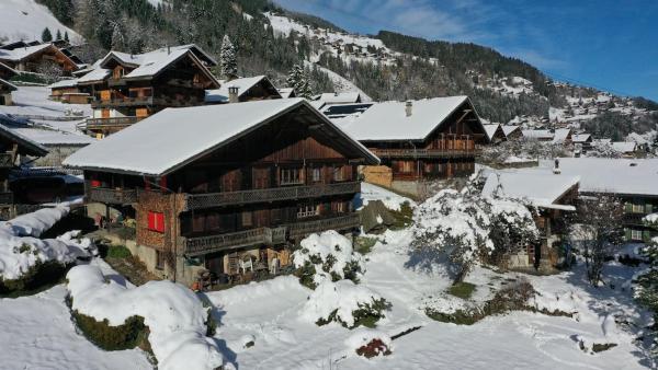 Révines - Champéry - Chalet De 1845 - By Bdc - Monthey