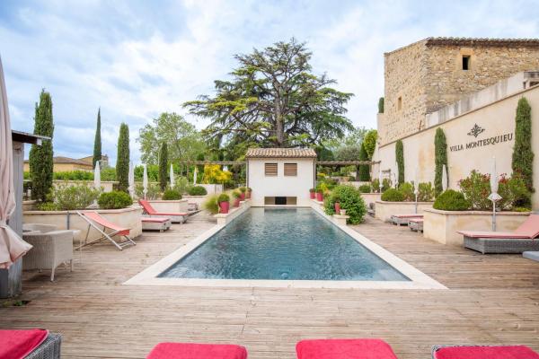 Boutique Hôtel La Villa Montesquieu & Sa Piscine - Rochefort-du-Gard