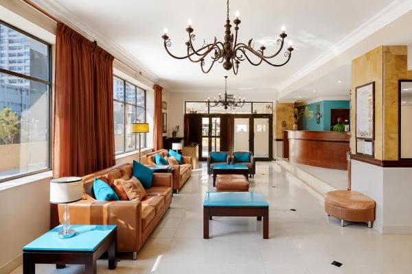 Oceanic 2 Bedroom Apartment - Ocean And Park View - Self-catering - Durban