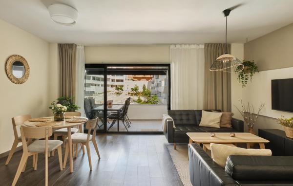 Modern 2bed Estepona Apartment With Pool & Terrace - Estepona