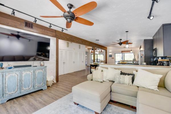 Casa Riviera Waterfront Hacienda With Pool And Boat Lift - Key West, FL