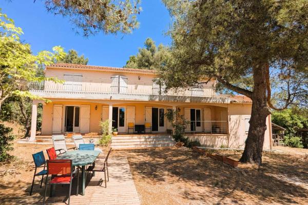 Maison Avec Grand Parc Privé De 4000 M - Solliès-Pont