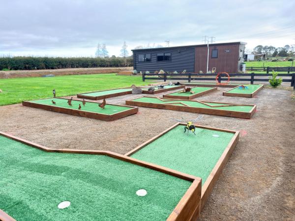 Peachy On Pembroke Stunning Mountains Views With 9 Hole Mini Putt - Stratford