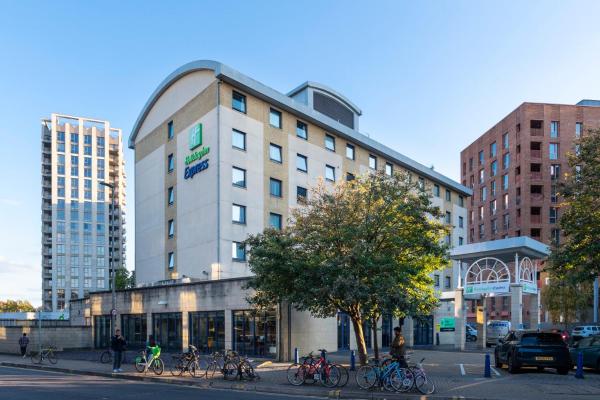 Holiday Inn Express London - Wandsworth By Ihg - Surbiton