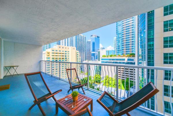 The Club 1br - Pool, Gym & Downtown Views - Miami