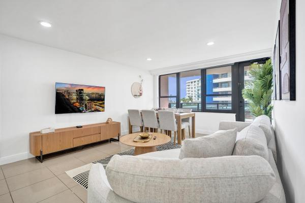 Coastal Condo With Resort Service Pools And Gym 407 - Miami, FL