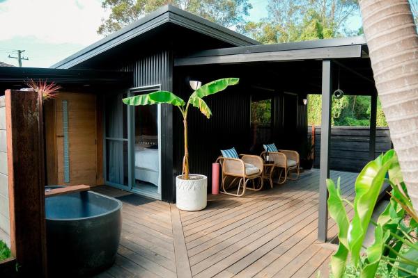 Tiny Home, Outdoor Bath, Infrared Sauna, Fire Pit - Lake Macquarie