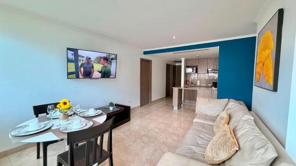 Apartment With Parking And Breakfast Included - Ecuador