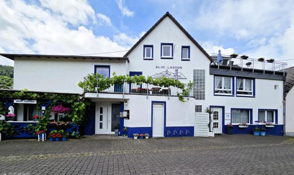 Blue Lagoon Holiday Apartments & Double Room With Balcony - Ediger-Eller