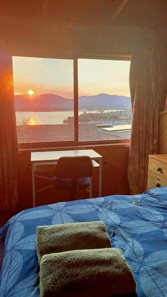 Fantastic View In The House - Tasmania
