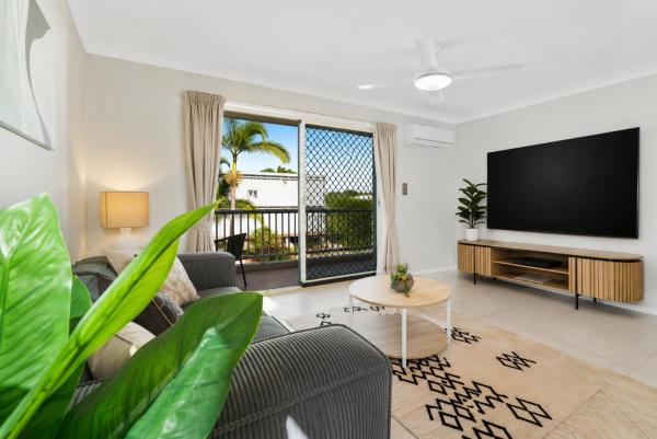 'Golden State Of Mind' Coastal Haven In Broadbeach - Broadbeach