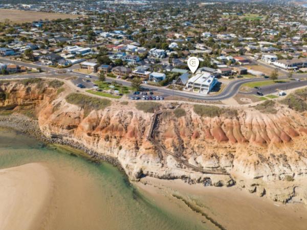 Meander - Port Noarlunga South - C21 Southcoast Holidays - McLaren Vale