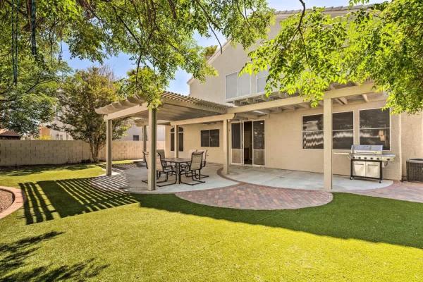Family Fun House With Hot Tub, Grill And Games - Las Vegas, NV