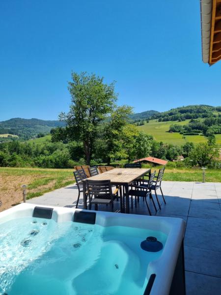 Chalet Le Nid Douillet Avec Jacuzzi Et Sauna Privatifs - Orbey