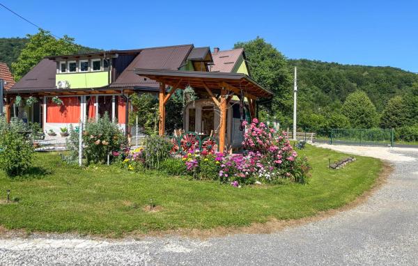 Awesome Apartment In Hreljin Ogulinski With Sauna - Ogulin