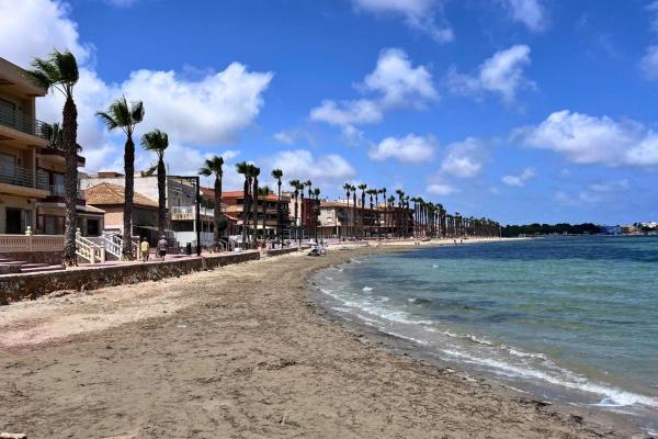 Piso Reformado A 50 Metros De La Playa - Los Alcázares