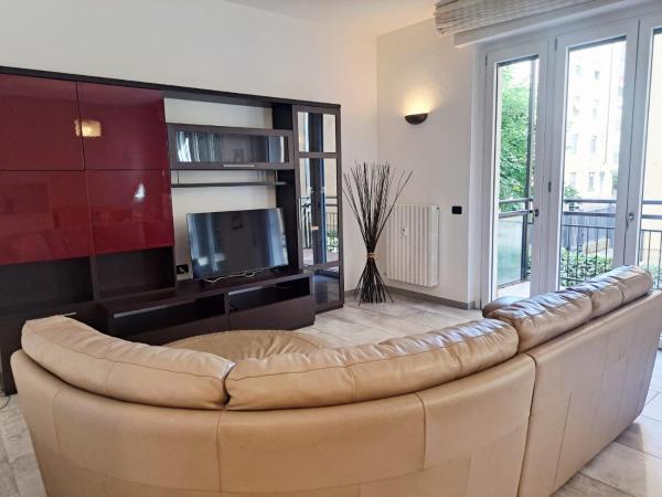 Ganymede Apartment By Quokka 360 - A Short Walk From Como Borghi Station - Como