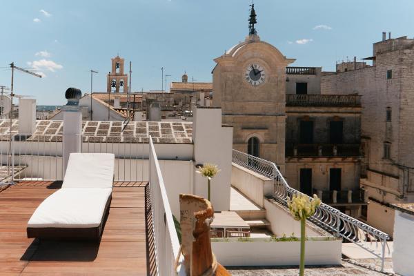 Terrazza Sull Orologio - Central Square View - Cisternino