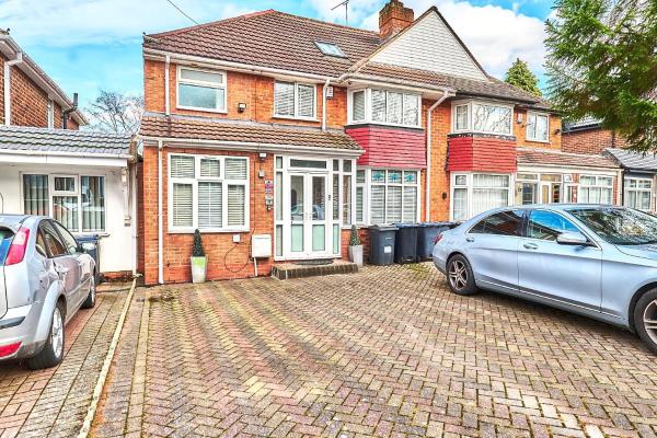 House Sleeps 11 With Free Parking & Wifi - Birmingham