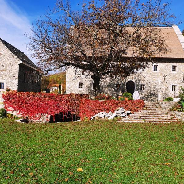 Saunu Dvor - Saunus Court - Most na Soči