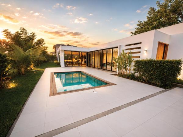 Family Villa With Pool Near Beach & Market - Port Louis (Mauritius)