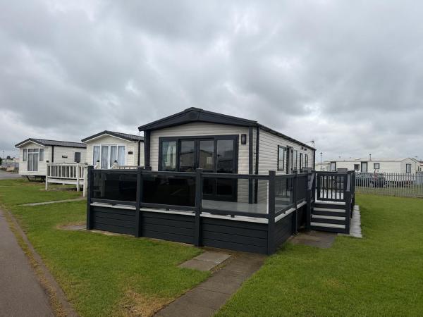 3 Bed - Sleeps 8 - Family & Pet Friendly - Skegness