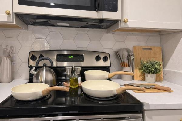 Bright Cozy 2br Workerfriendly, Pool, Gym With Kingbed - Allen, TX