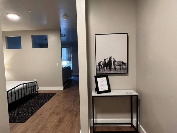 104- Spacious Studio Rental In La Grande - La Grande, OR