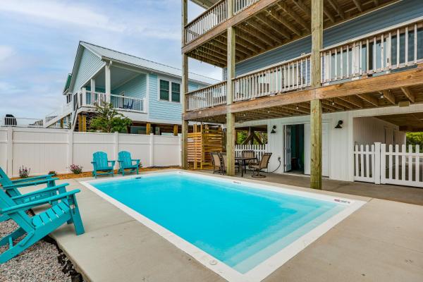 New Oak Island Home W/ Ocean Views! - Oak Island, NC