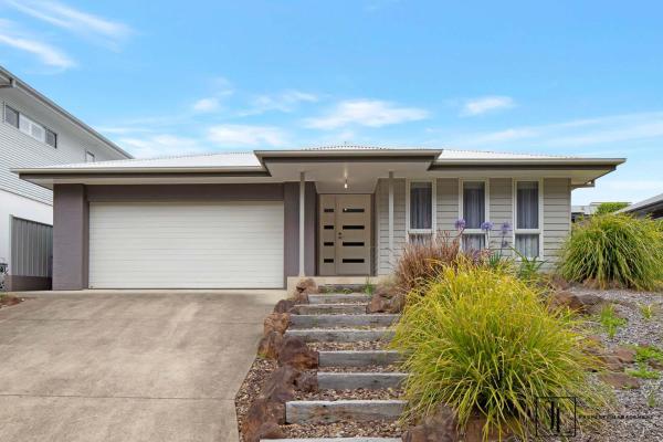 Single-level Home Steps To Beach Simply Sylvan - Tomakin