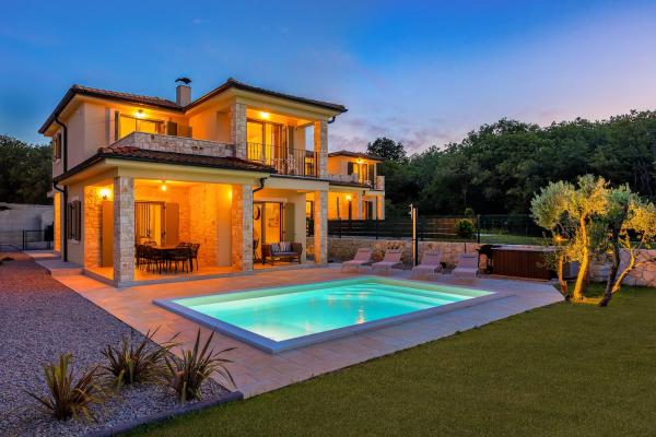 Villa Pinaza B - Luxury Villa With Private Spa & Sunset Views - Vrbnik