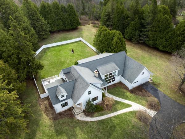 Westeros By Simple Life Rentals - Wisconsin