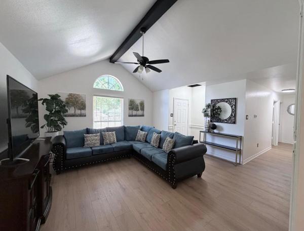 Beautiful 4 Bedroom House In South Tyler - 泰勒