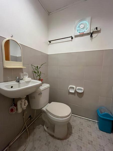 Ennas Place Guest House - Coron