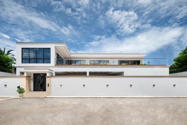 T M L Luxury 5 Bedrooms Pool Villa With Private Ktv & 4 Min Walk To Jomtien Beach - Pattaya