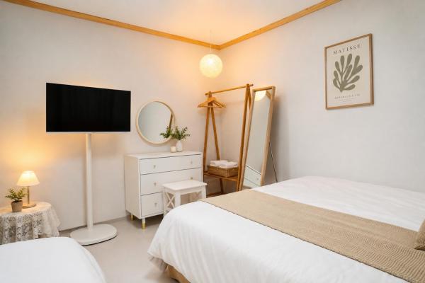 K-beauty Salon Stay, 5-min Walk To Yeonsinnae Station, Gtx-a 5 Min To Seoul Station, Gyeongbokgung, Jongno 3-ga, Hongdae, 명동, Bukhansan, Goyang Sports Complex, Sleeps 5 - Séoul