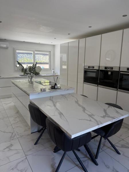 Maison Complète Sur Saint Quentin En Yvelines Elancourt - Rambouillet