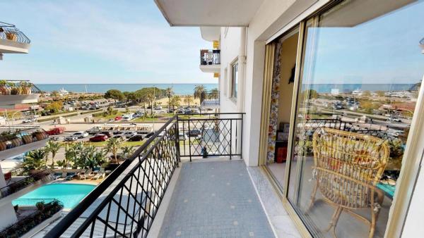 17sm - 2p Avec Terrasse Vue Mer Latérale, Proche Centre - Menton