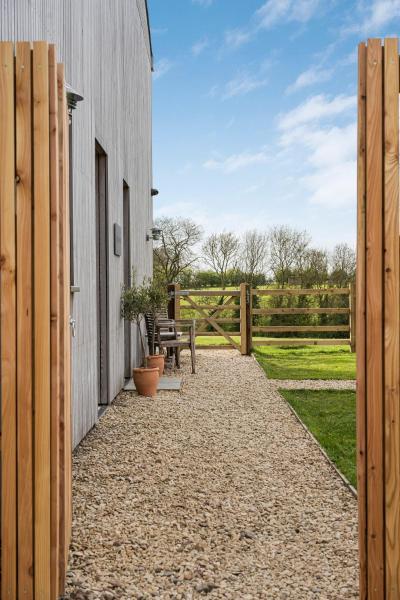 2 Bedroom Boutique Countryside Barn - Milton Keynes