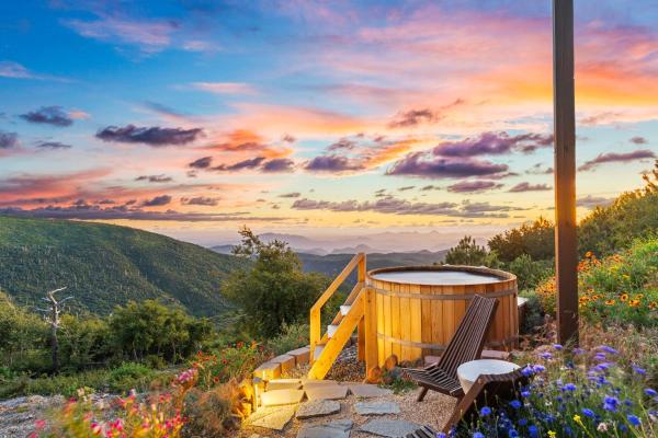 Mountain Retreat, Hot Tub, Pickleball, Views - Mount Laguna, CA