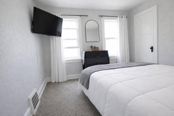 Modern Luxury Retreat Near Airport&lake & Dt - Milwaukee